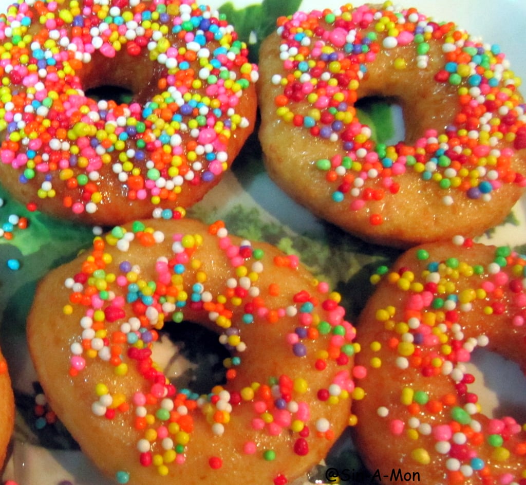 Everyones Favourite : Doughnuts Recipe | sinamontales