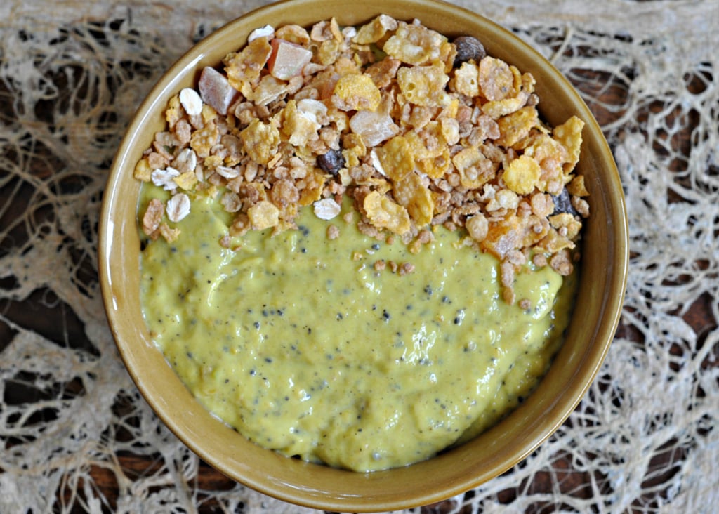 Muesli Avocado & Mango Smoothie Bowl | sinamontales